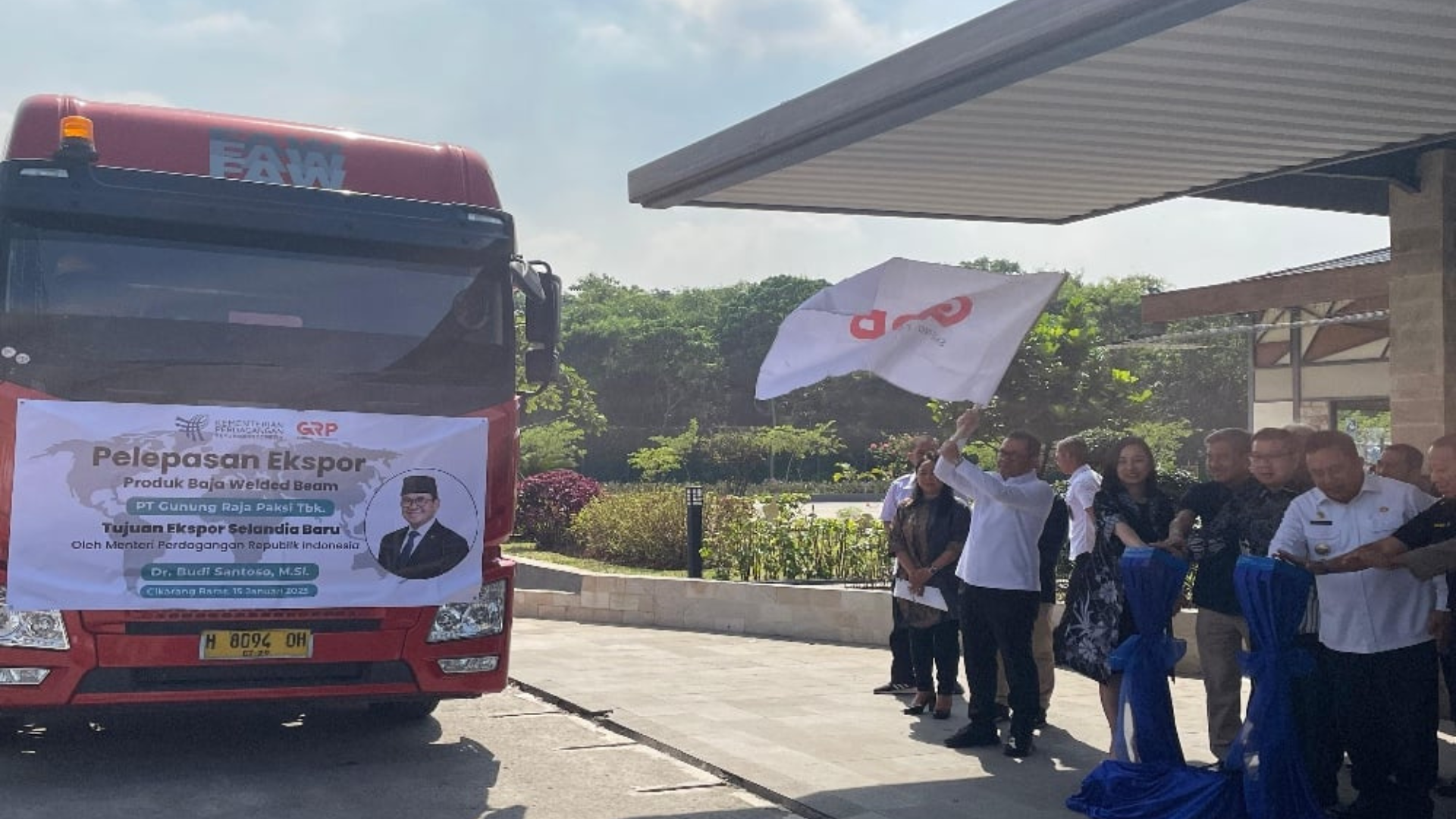 Gunung Raja Paksi (GGRP) Ekspor Baja Rp24,45 Miliar ke Selandia Baru - PT Gunung Raja Paksi Tbk